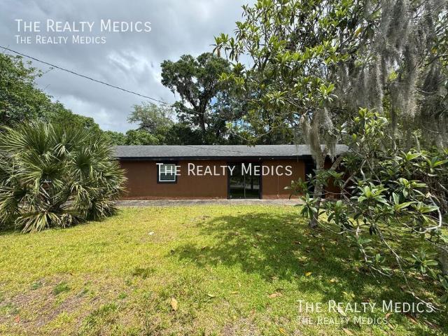 5 BR, 3 BA Apartment 715 E Plymouth Ave, DeLand, FL 32724