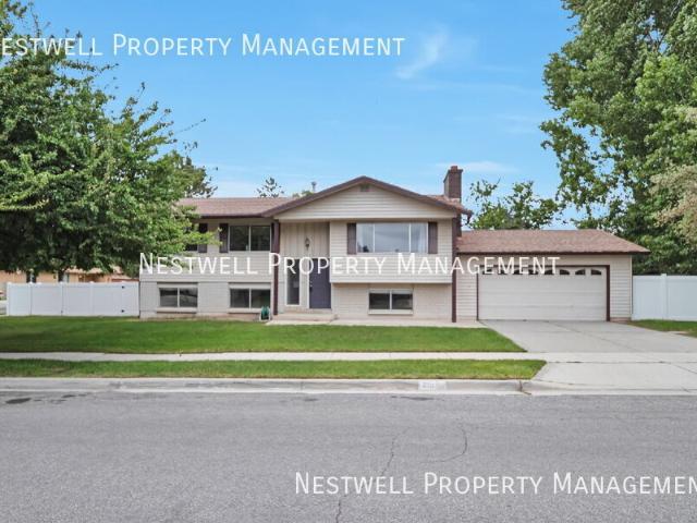 5 BR, 3 BA Apartment 815 E Dusty Rock Pl, Sandy, UT 84094