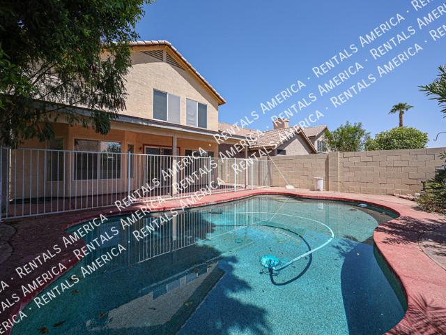 5 BR, 3 BA Apartment 820 N Granada Dr, Chandler, AZ 85226