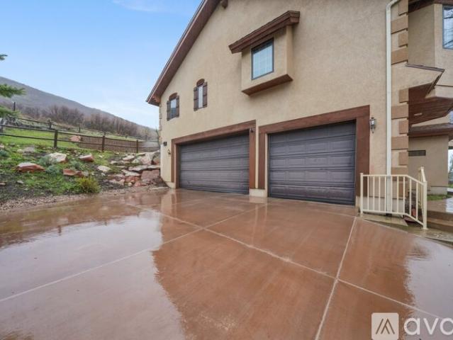 5 BR, 3 BA Apartment 9154 Daybreaker Drive, Park City, UT 84098