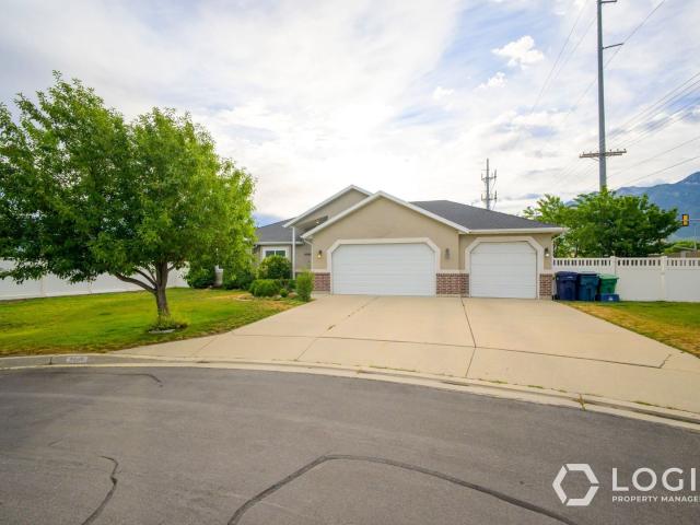 5 BR, 3 BA Apartment 9385 S. Tortellini Dr Sandy, UT 84093