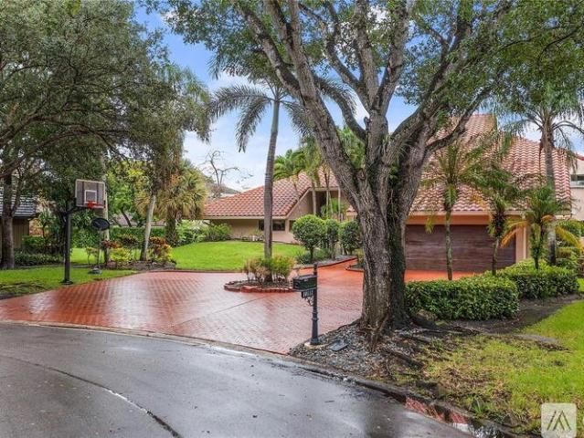 5 BR, 4.5 BA Apartment 10111 Vestal Ct, Coral Springs, FL 33071