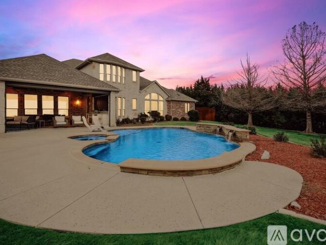 5 BR, 4.5 BA Apartment 11110 Liberty Grove Rd, Rowlett, TX 75089
