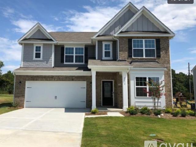 5 BR, 4.5 BA Apartment 2230 Killian Creek Drive, Denver, NC 28037