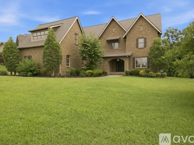 5 BR, 4.5 BA Apartment 3542 Stagecoach Dr, Franklin, TN 37067