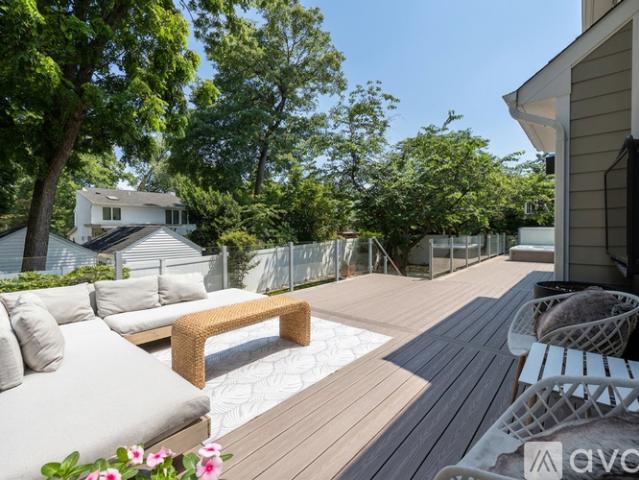 5 BR, 4.5 BA Apartment 509 South Highland Street, Arlington, VA 22204