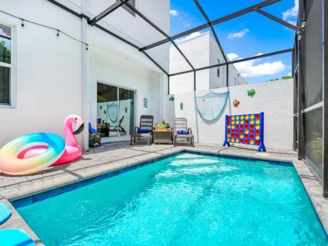 5 Br, 4 bath, Townhouse/Brownstone/RowHouse 312 Famagusta Dr