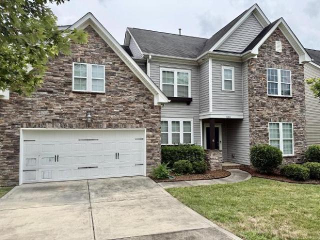 5 Br, 4 bath, Single Family Home 10141 Loch Lomond Dr