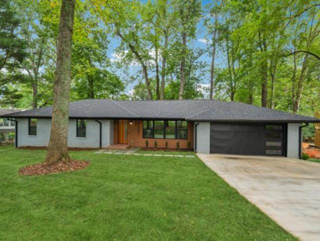 5 Br, 4 bath, Single Family 1542 Lavista Rd NE