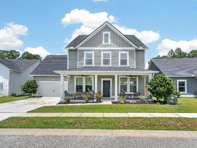 5 Br, 4 bath, Single Family 164 Garden Lily Ln