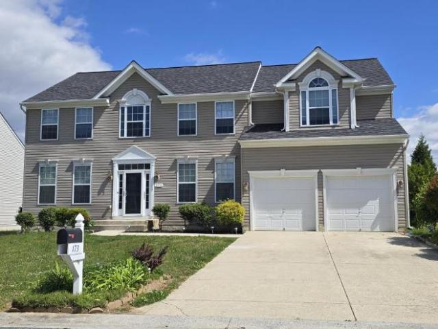 5 Br, 4 bath, Single Family 173 Heartleaf Ln