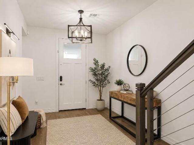 5 Br, 4 bath, Single Family 17190 W Gracemont Street