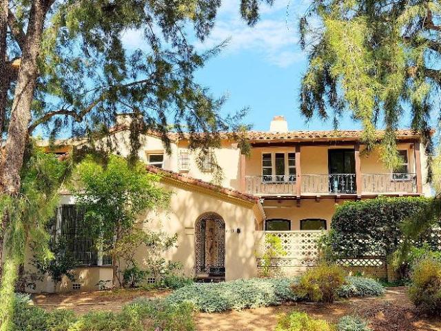 5 Br, 4 bath, Single Family 10563 Lindbrook Dr