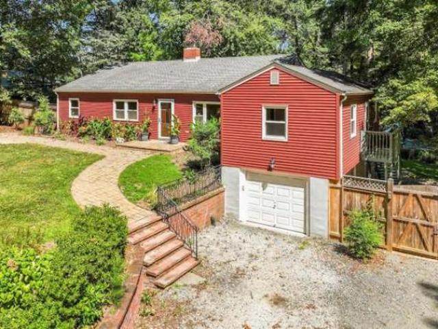 5 Br, 4 bath, Single Family 10710 Rosehaven St