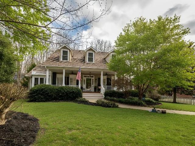 5 Br, 4 bath, Single Family 10 Lotus Ct