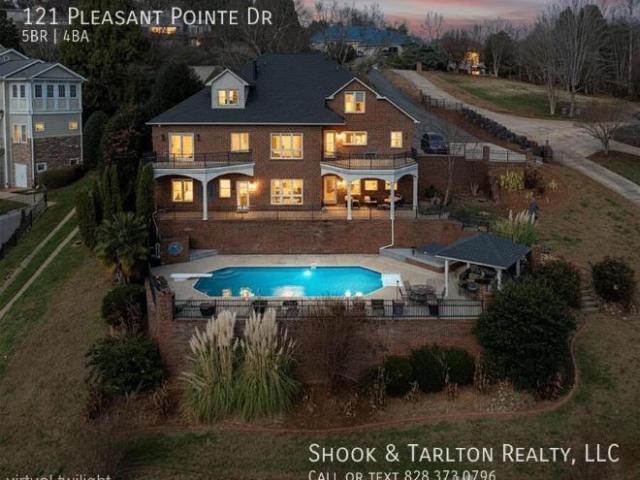 5 Br, 4 bath, Single Family 121 Pleasant Pointe Dr
