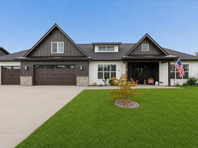 5 Br, 4 bath, Single Family 130 Grouse Haven Way