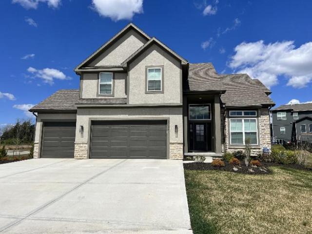 5 Br, 4 bath, Single Family 25484 W 114th Ct