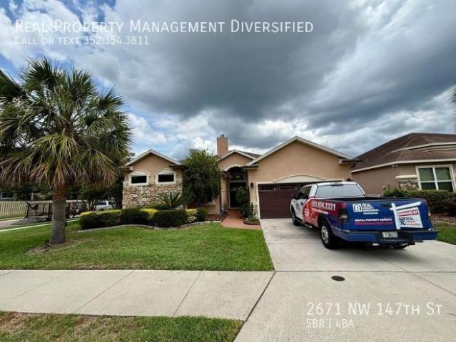 5 Br, 4 bath, Single Family 2671 NW 147th St