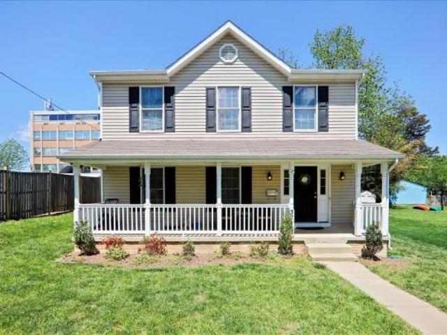 5 Br, 4 bath, Single Family 3717 Dupont Ave