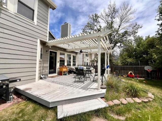 5 Br, 4 bath, Single Family 3817 Cottage Dr