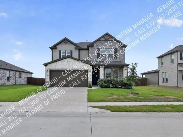 5 Br, 4 bath, Single Family 395 Boroughbridge Dr