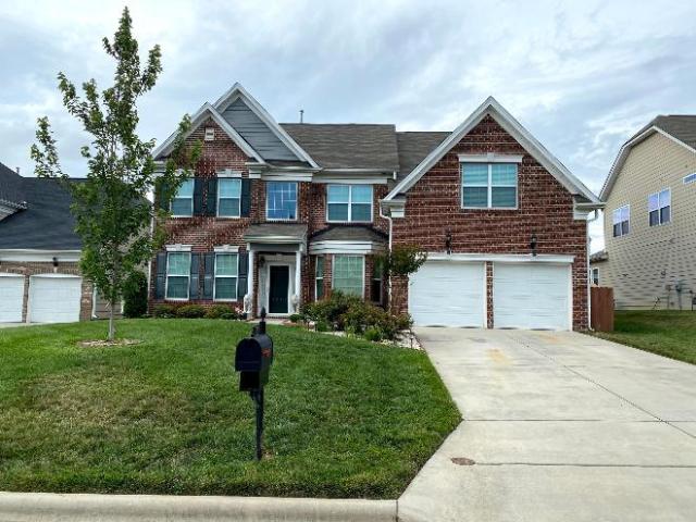 5 Br, 4 bath, Single Family 3011 Ironwood Flat Dr