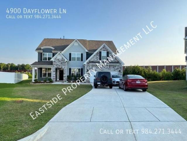 5 Br, 4 bath, Single Family 4900 Dayflower Ln
