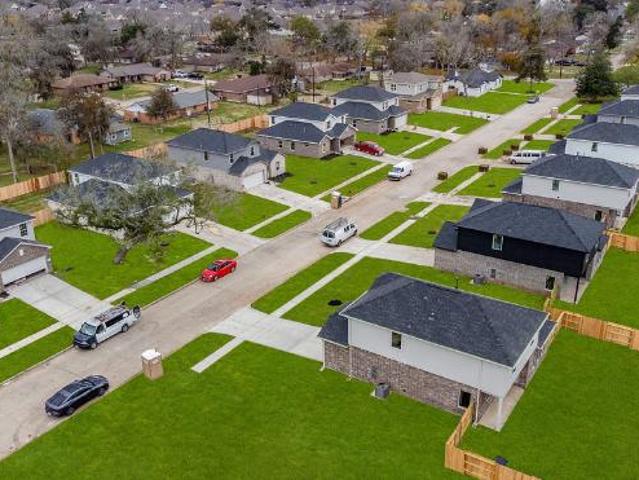 5 Br, 4 bath, Single Family 407 Magnolia Ln