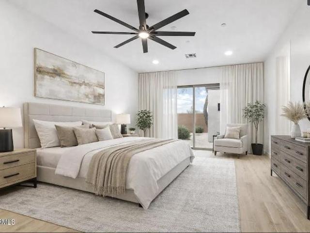 5 Br, 4 bath, Single Family 40614 North Harbour Town Court