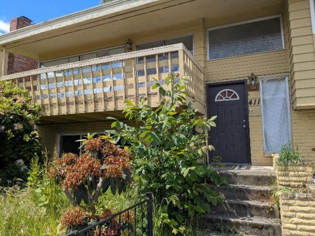 5 Br, 4 bath, Single Family 411 Lind Ave NW