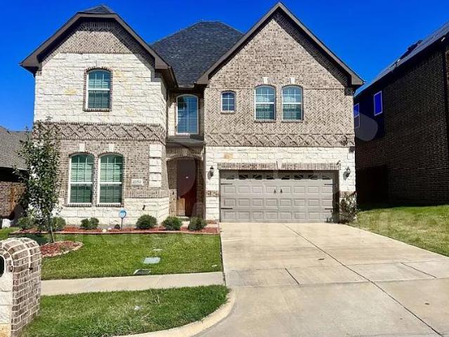 5 Br, 4 bath, Single Family 4150 Napoli Way