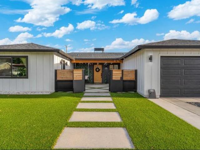 5 Br, 4 bath, Single Family 4329 E Hubbell St