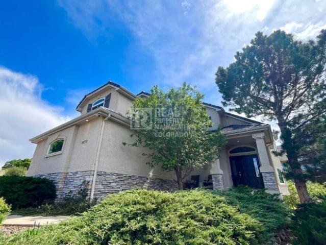 5 Br, 4 bath, Single Family 5016 Briscoglen Drive