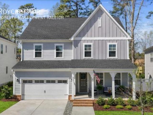 5 Br, 4 bath, Single Family 521 Roycroft Dr