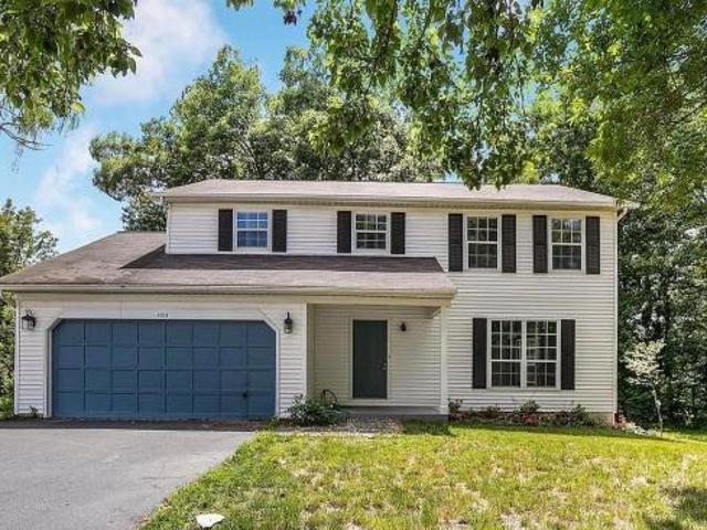 5 Br, 4 bath, Single Family 6124 Valley View Dr