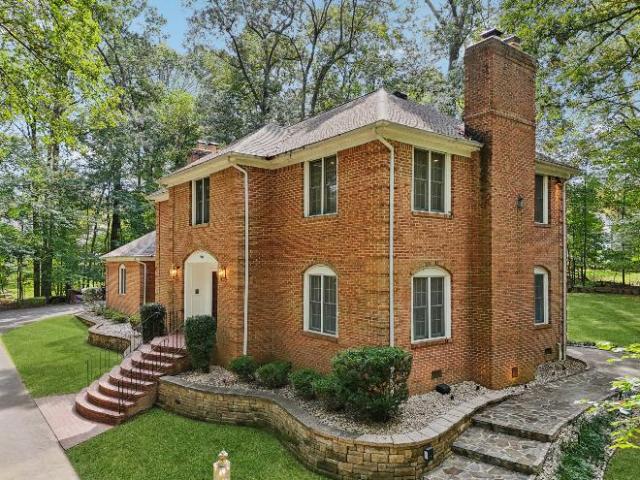 5 Br, 4 bath, Single Family 7700 Warfield Rd