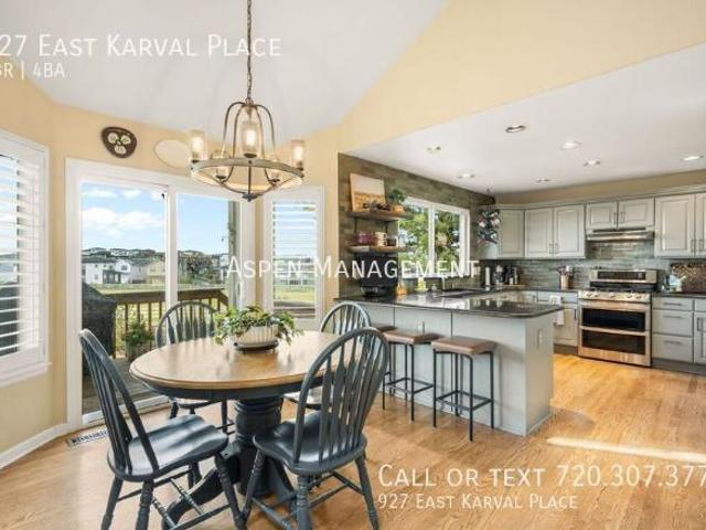 5 Br, 4 bath, Single Family 927 East Karval Place