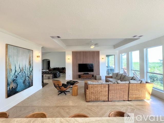 5 BR, 4 BA Apartment 1015 Westland Ridge Rd, Dripping Springs, TX 78620