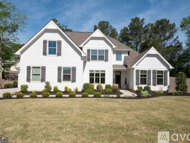 5 BR, 4 BA Apartment 110 Beresford Road, Tyrone, GA 30290