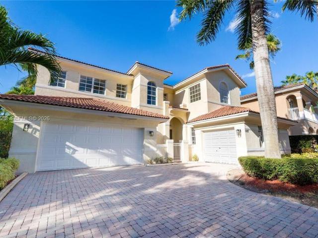 5 BR, 4 BA Apartment 11213 NW 71st Ter, DORAL, FL 33178