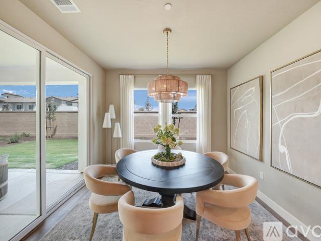 5 BR, 4 BA Apartment 137 N Un St, Hanford, CA 93230