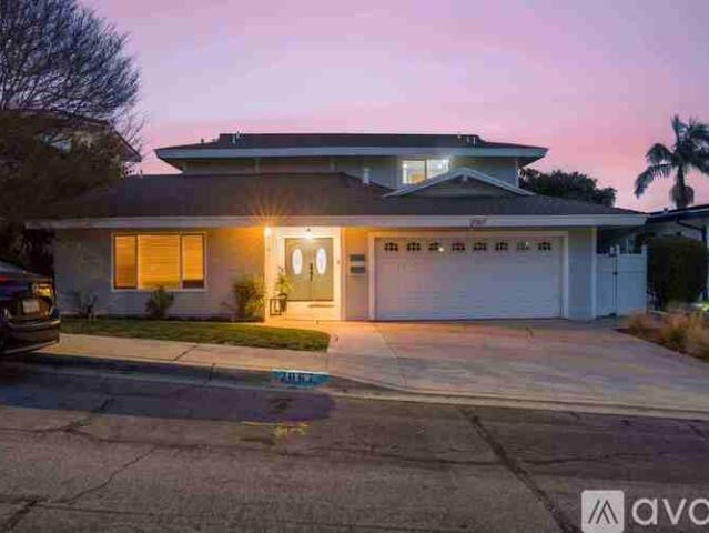 5 BR, 4 BA Apartment 2067 Glentree Drive, Lomita, CA 90717
