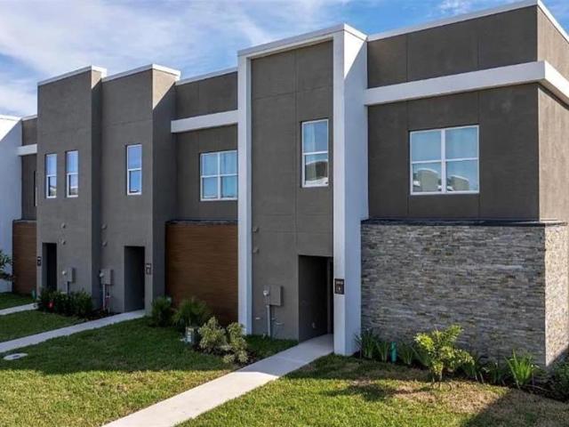 5 BR, 4 BA Apartment 9120 Boracay Court, Davenport, FL 33897
