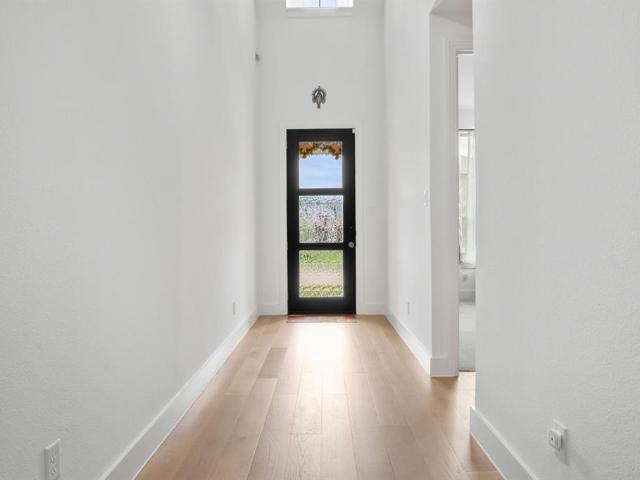 5 BR, 4 BA in Arrowbrooke