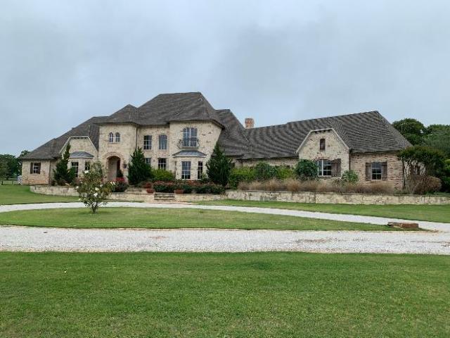 5 Br, 5 bath, Single Family 1051 Porter Rd