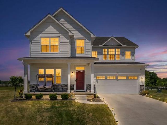 5 Br, 5 bath, Single Family 28 Royal Palm Ct