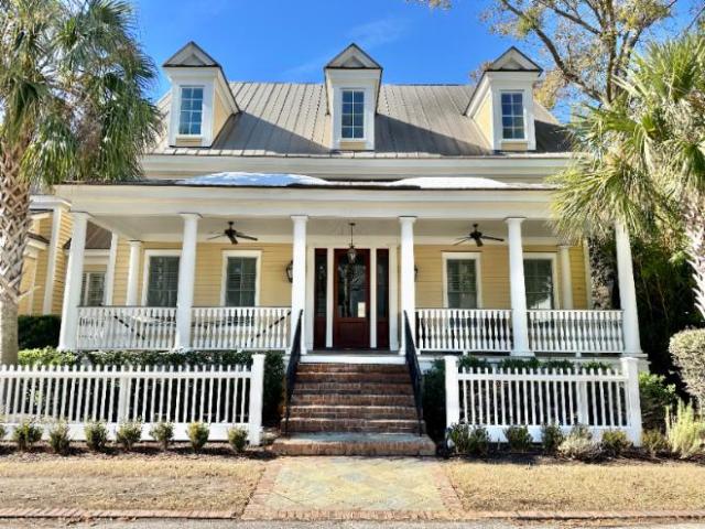 5 Br, 5 bath, Single Family 36 Robert Mills Circle