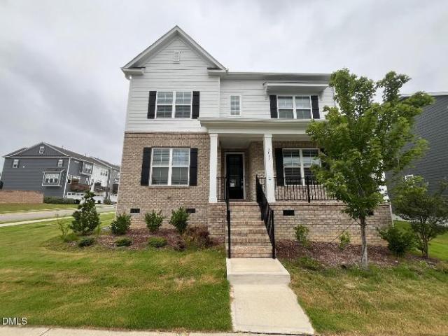 5 Br, 5 bath, Single Family 3011 Early Planting Avenue