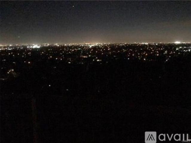 5 BR, 6 BA Apartment 11393 La Vereda Dr, Santa Ana, CA 92705